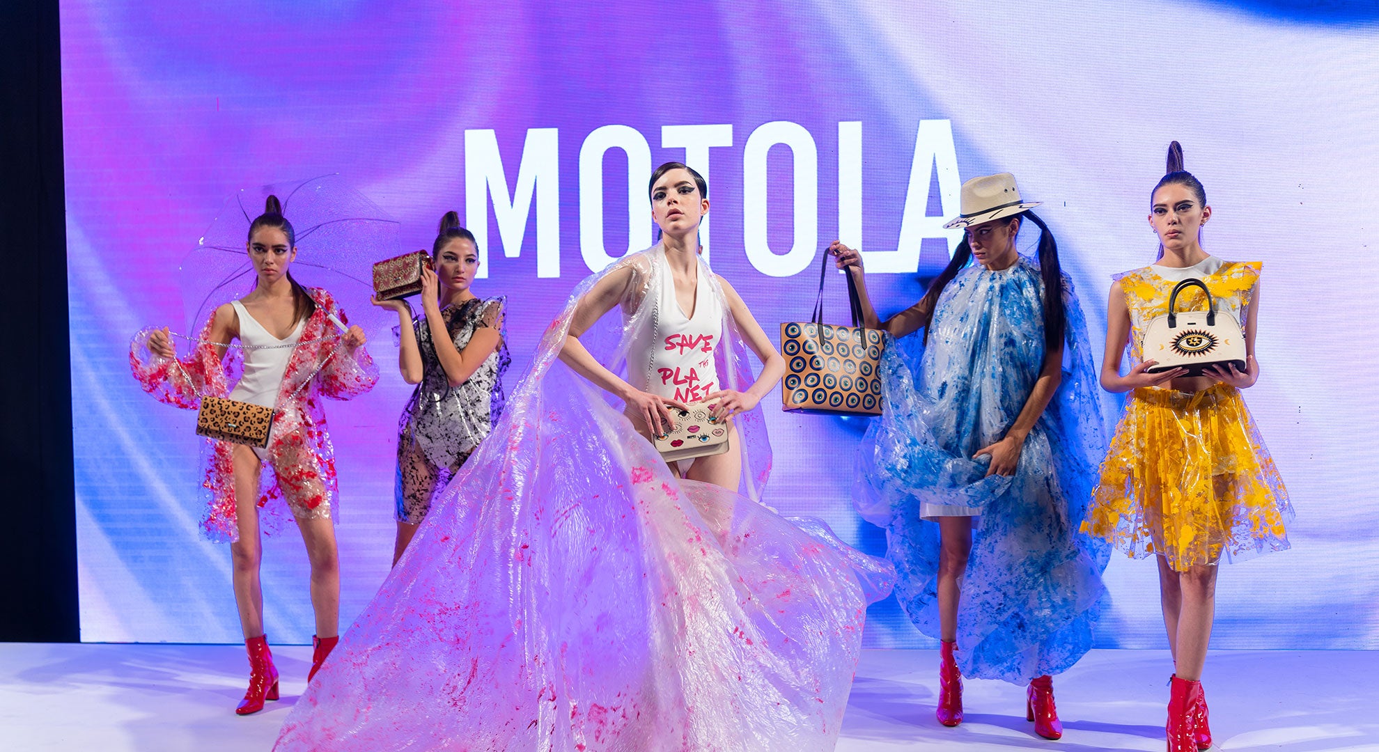 Motola Oficial | Moda y accesorios pintado a mano – Motola México